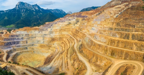 Singapore-backed Guinea mine set to reshape global iron-ore market ...