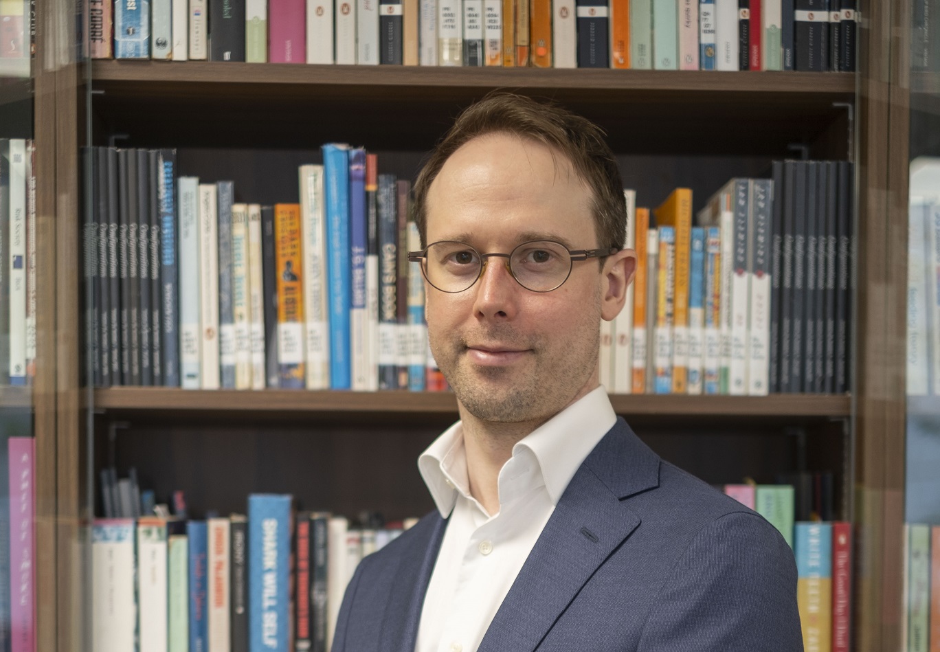 Bringing a human touch to problem solving: Assoc Prof Graham Matthews ...