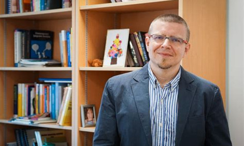 Fedor Duzhin wins John Cheung Social Media Award | School of Physical ...
