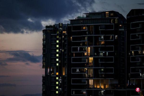 Haloloco porn this girl is tall, got an attractive shape in