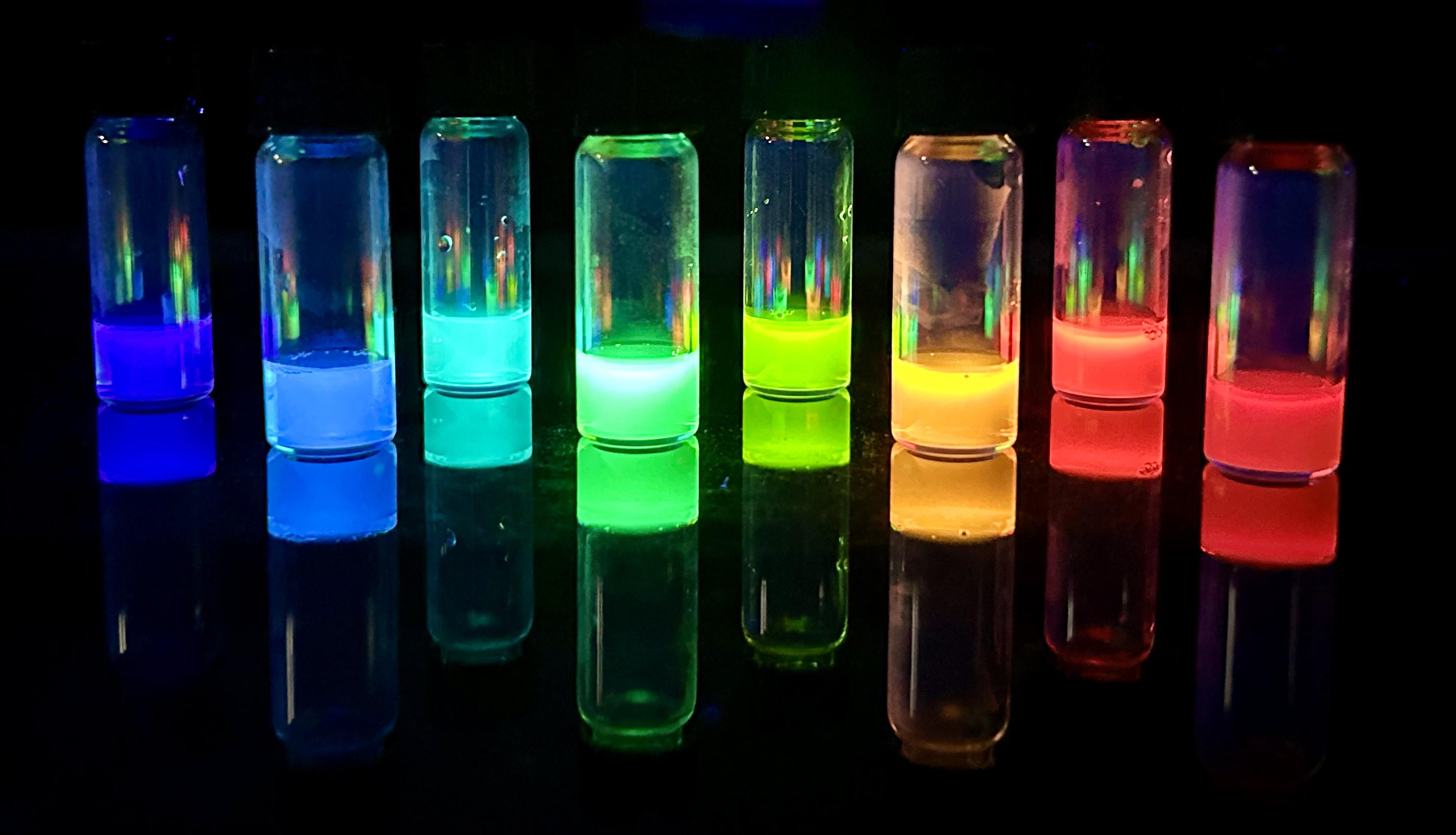Lighting a bright future for quantum technology by keeping water out ...